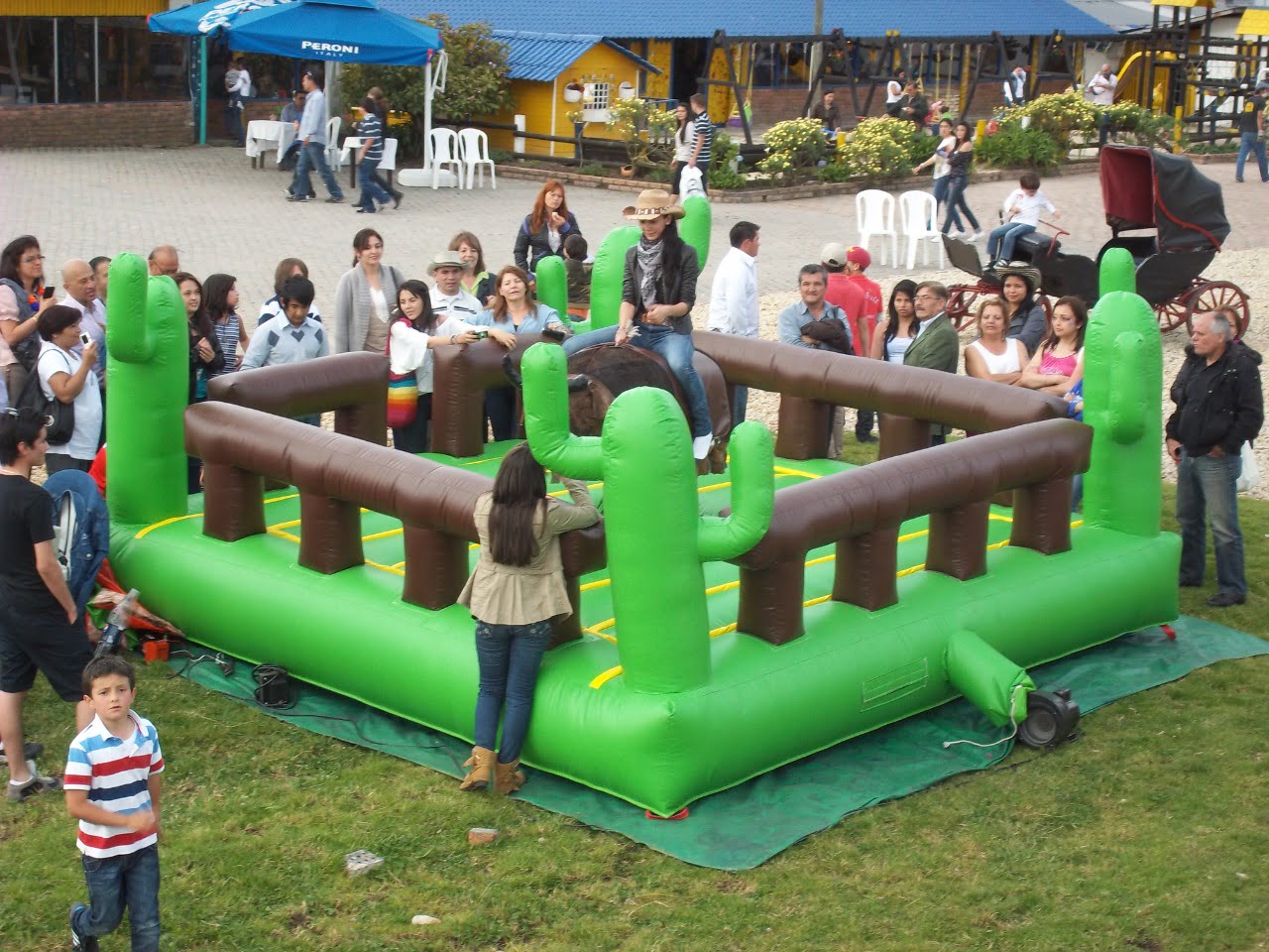 Eventos Alquiler Toro Mecánico - Alegría y recreación